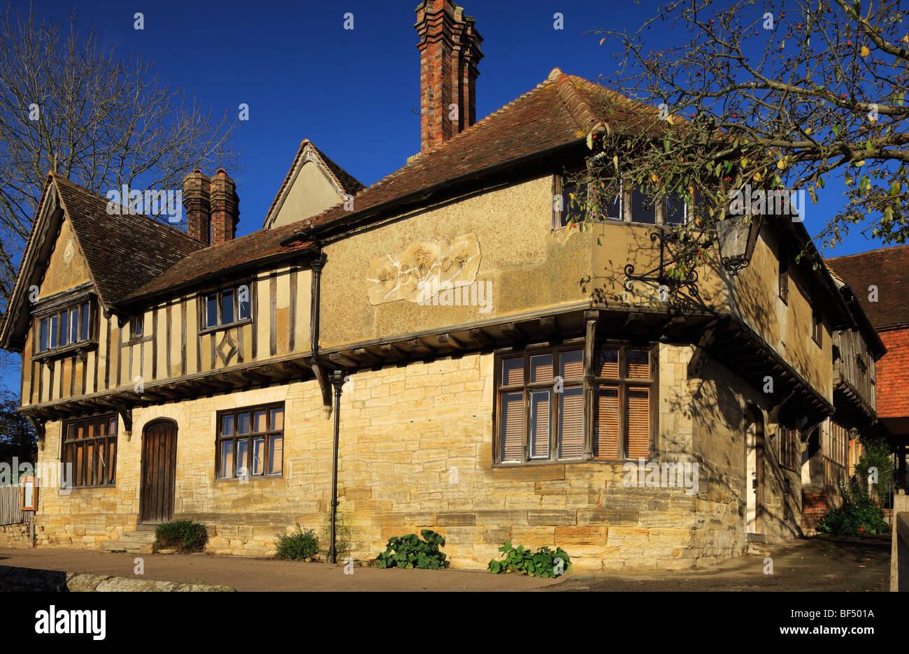 Tudor village kent hi-res stock photography and images - Alamy
