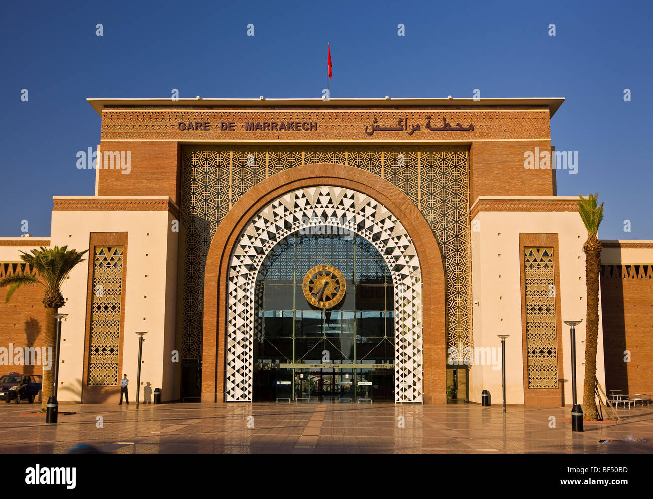 Train station marrakech morocco north hi-res stock photography and ...