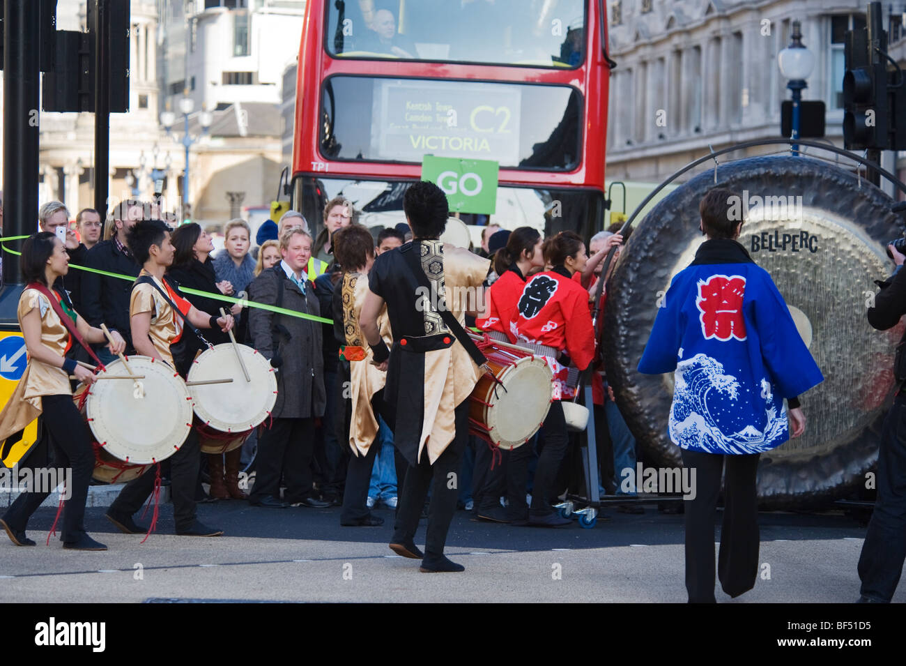 Diagonal Crossing High Resolution Stock Photography and Images - Alamy
