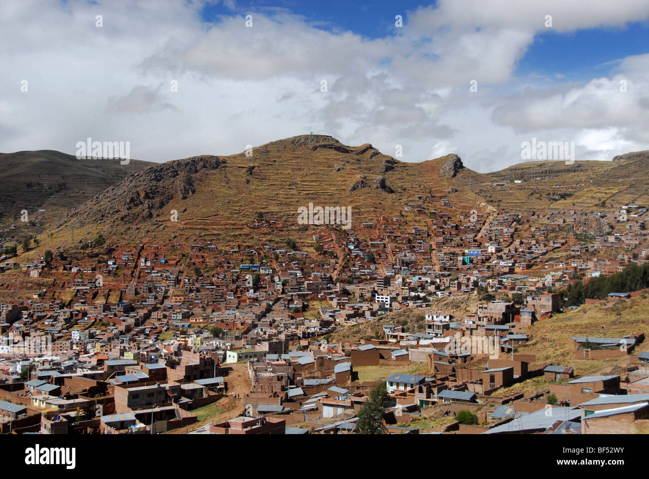 Cityscape puno hi-res stock photography and images - Alamy