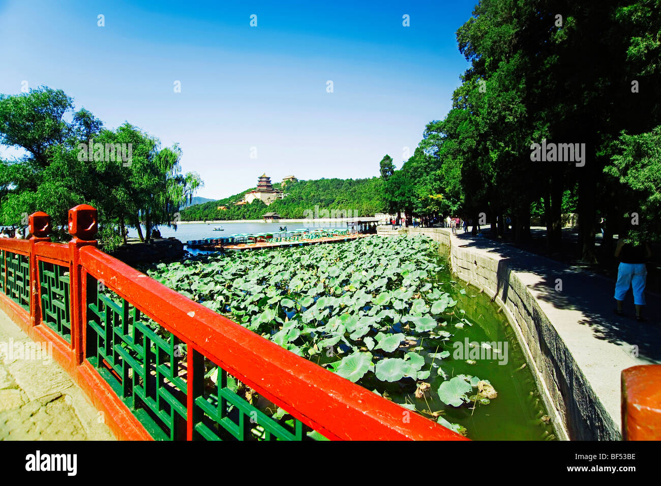 View from Heralding Spring Pavilion towards Yu Quan Hill and Yu Feng ...