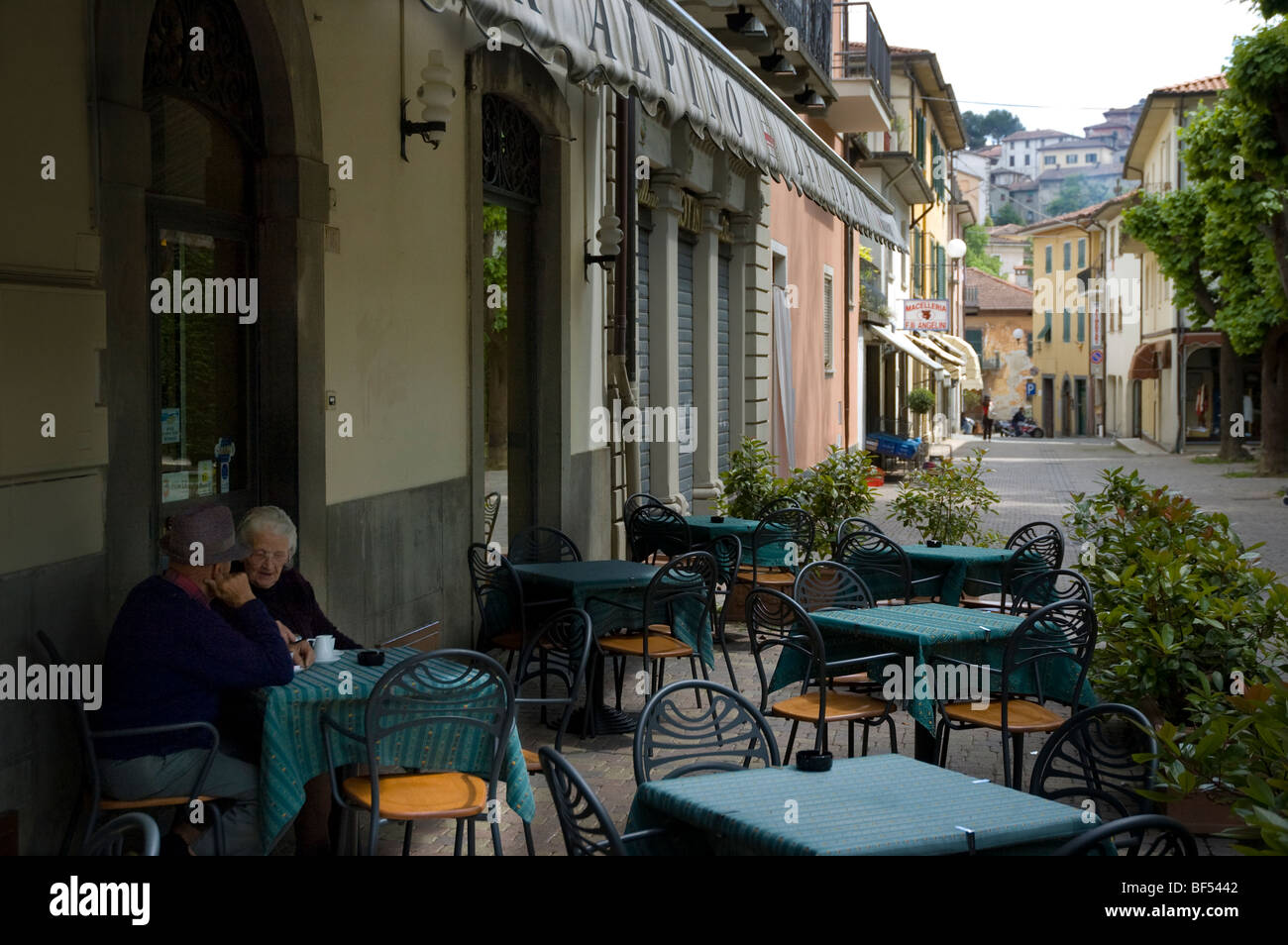 Old italian man italy coffee hi-res stock photography and images - Alamy