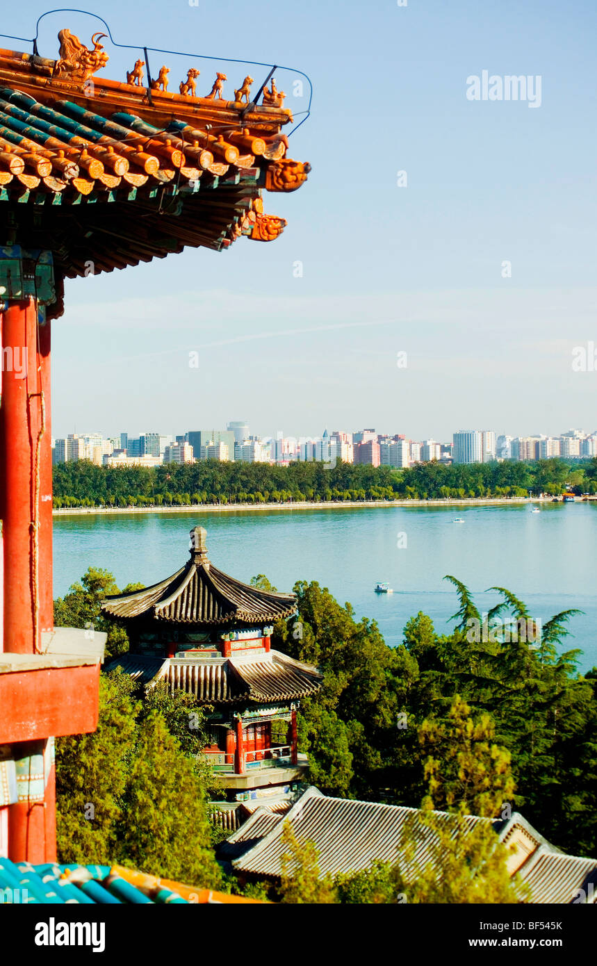 Strolling through a Picture Scroll, Summer Palace, Beijing, China Stock ...