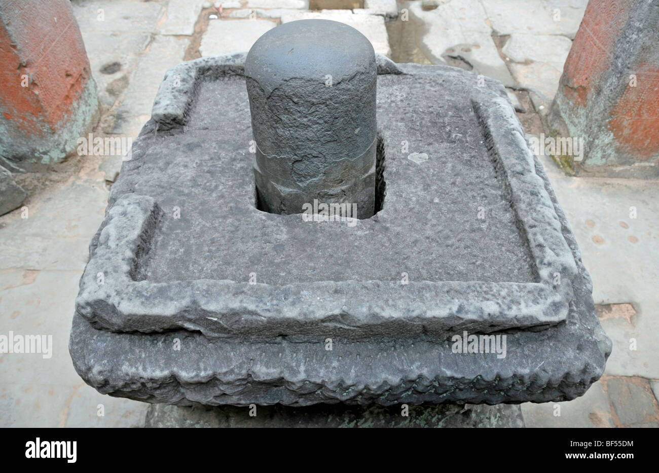 Lingam hi-res stock photography and images - Alamy
