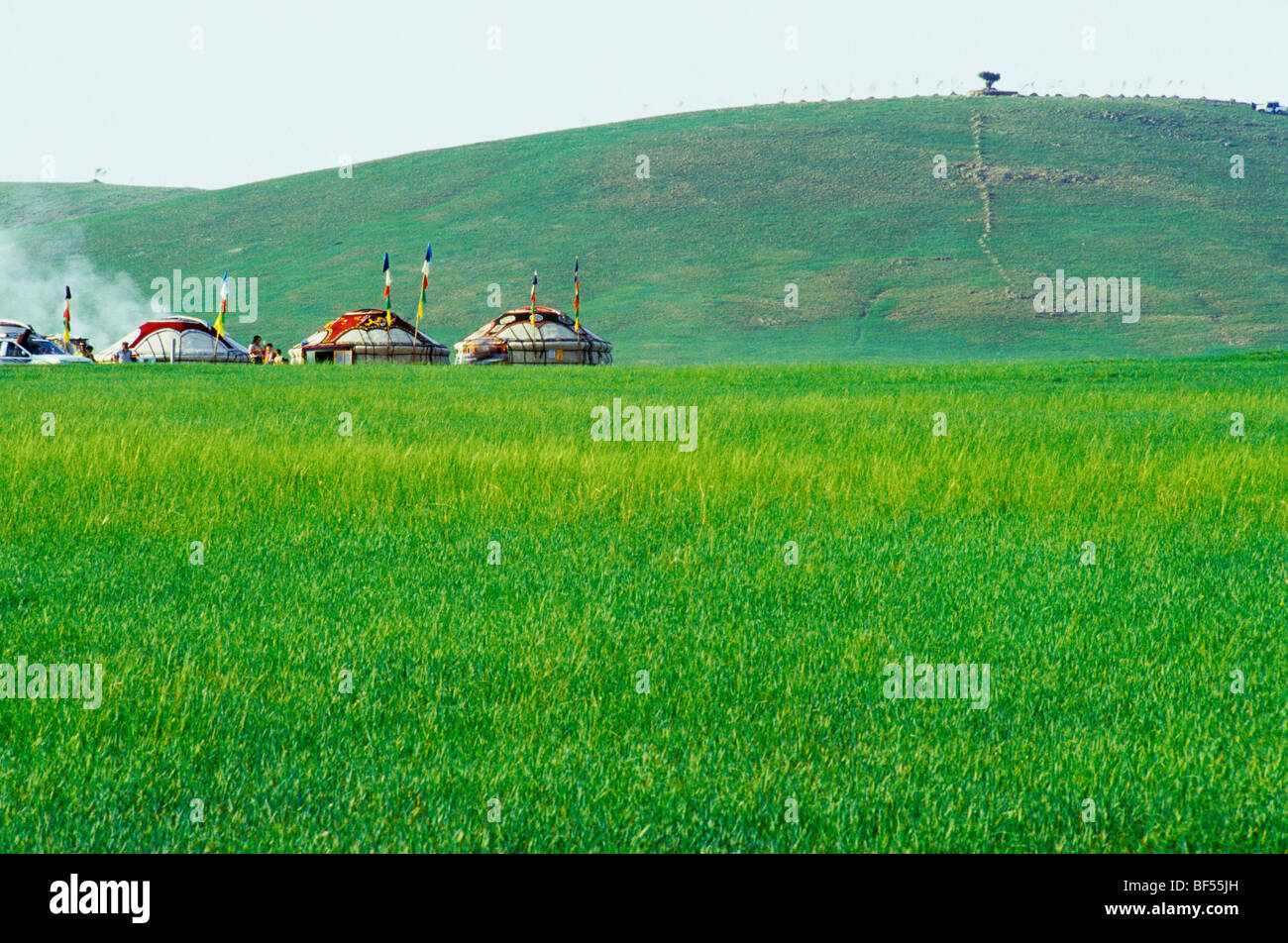 Mongolian yurks, Xilin Gol Grassland, Inner Mongolia Autonomous Region ...