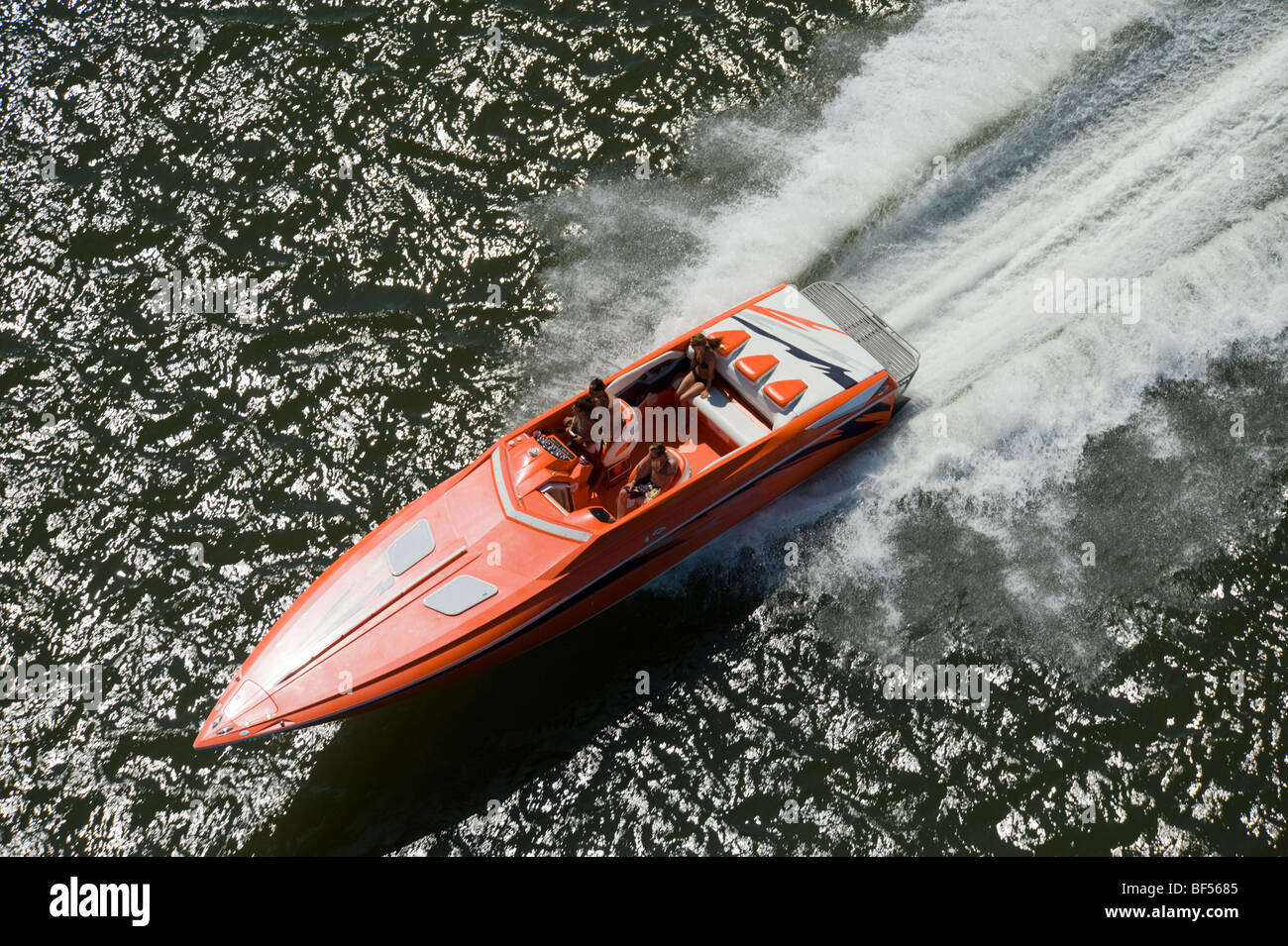 Speed boat hi-res stock photography and images - Alamy