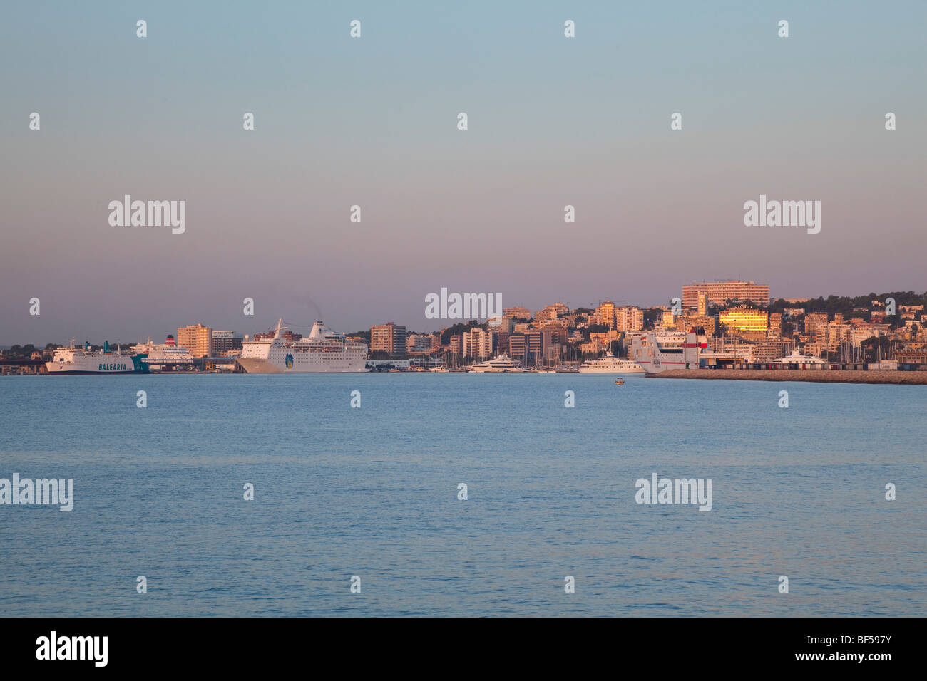 Palma mallorca panorama hi-res stock photography and images - Alamy