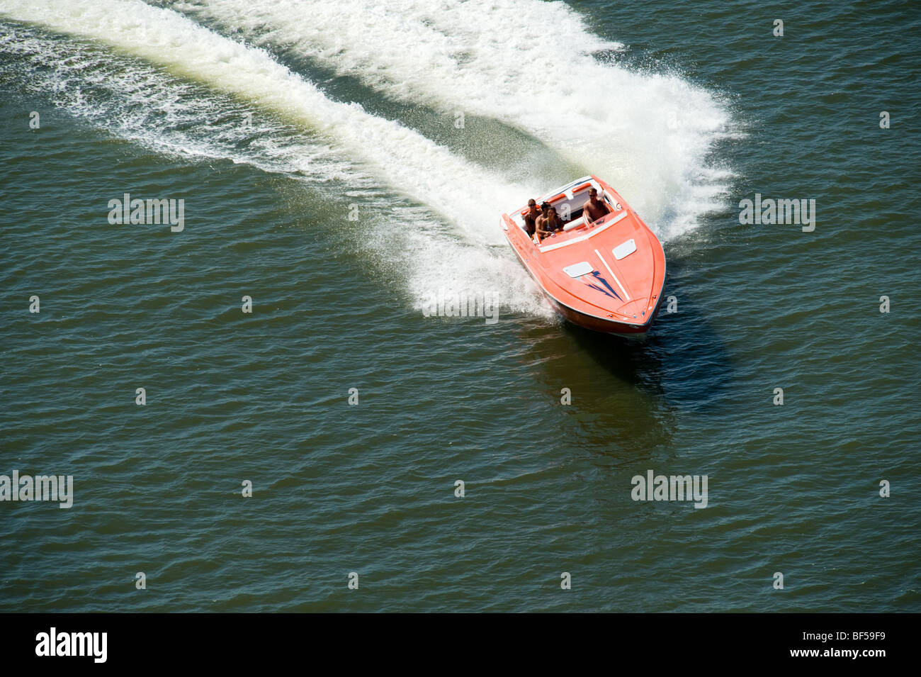 Speed boat hi-res stock photography and images - Alamy