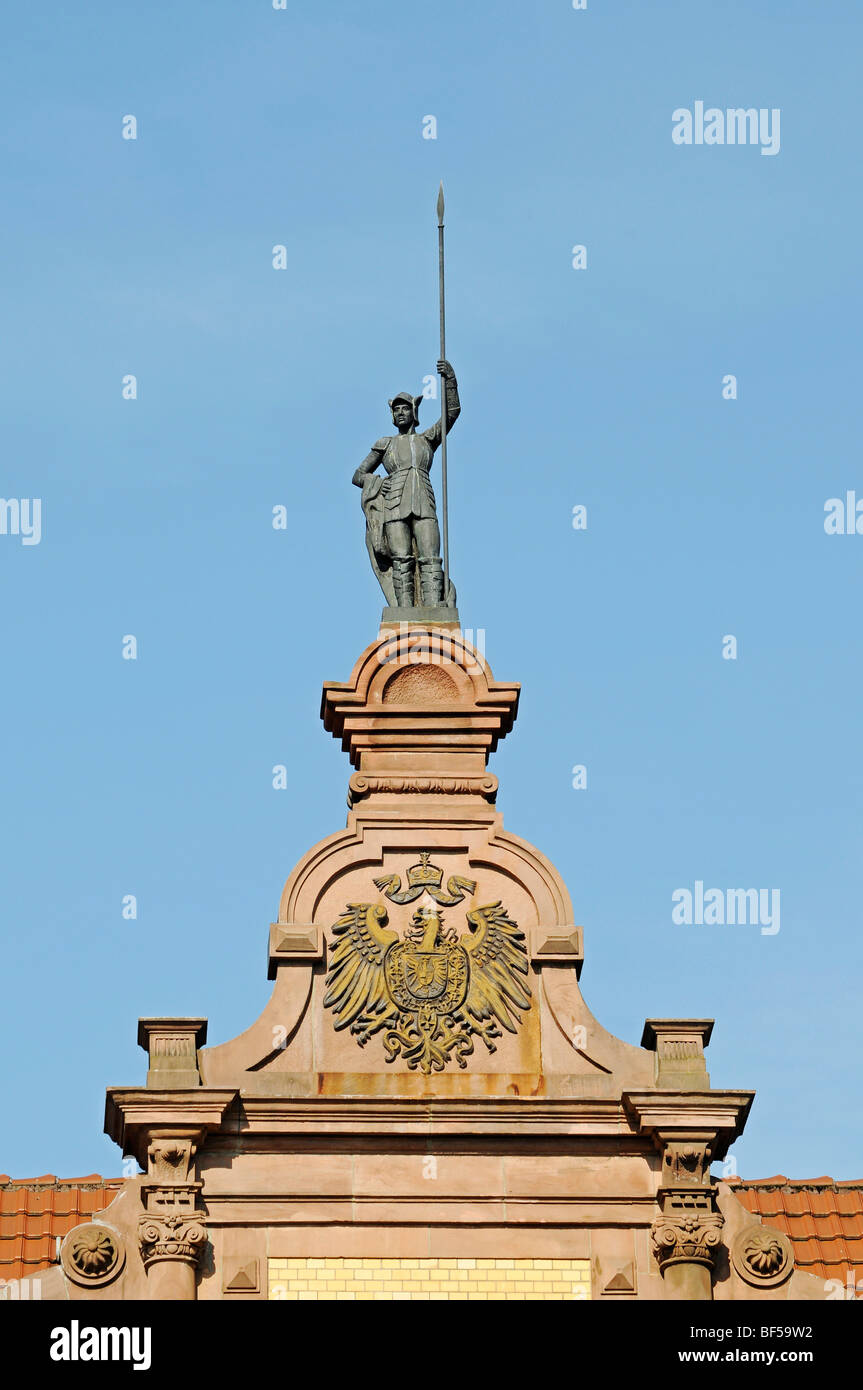 German eagle statue hi-res stock photography and images - Alamy