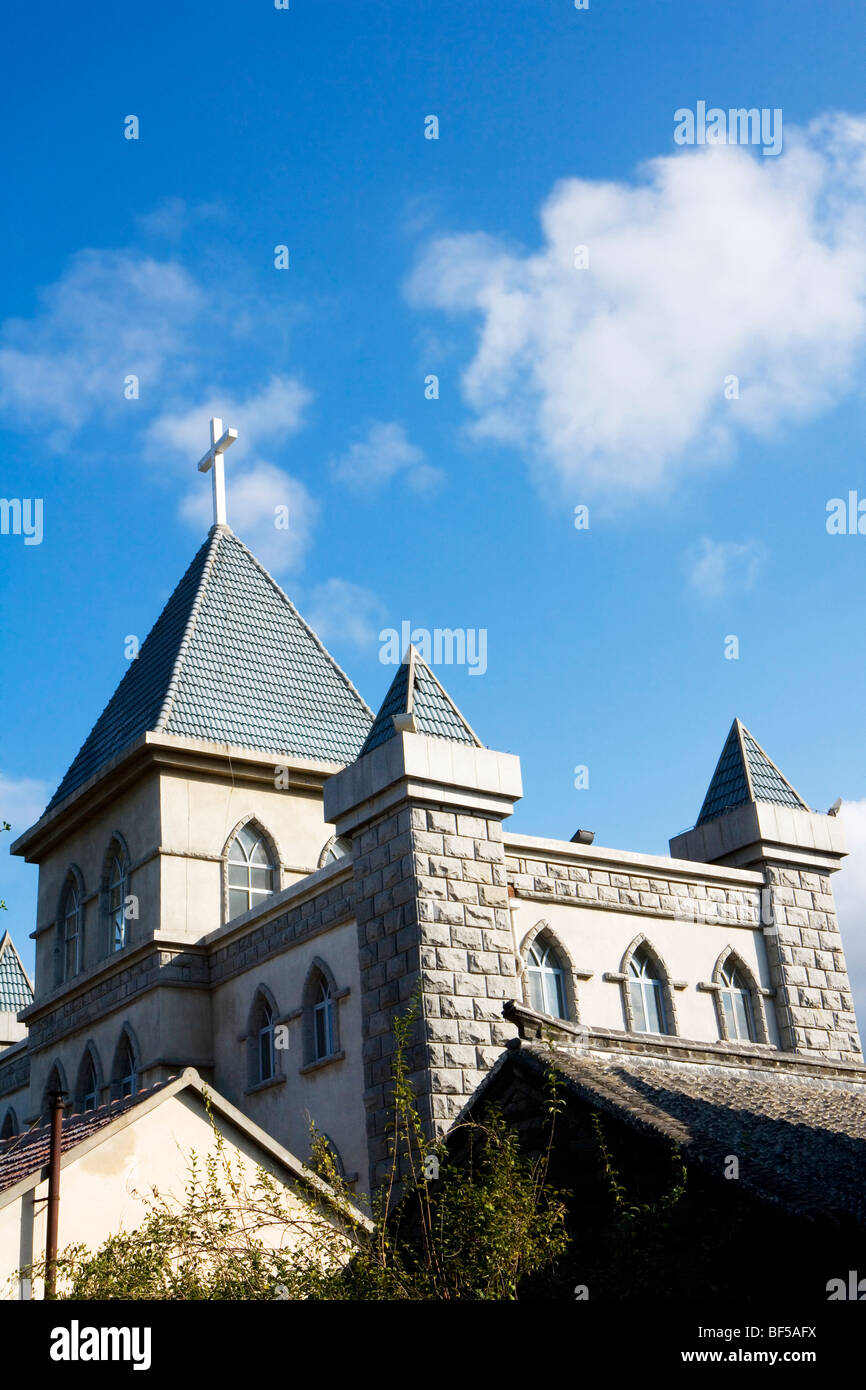 Christian cross roof china hi-res stock photography and images - Alamy