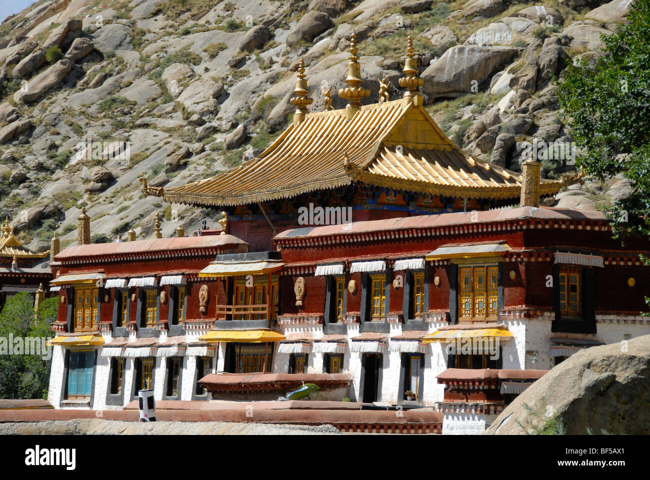 Sera Monastery, temple with a golden roof, Gelug School, Gelugpa, Yellow Hat sect, Lhasa ...