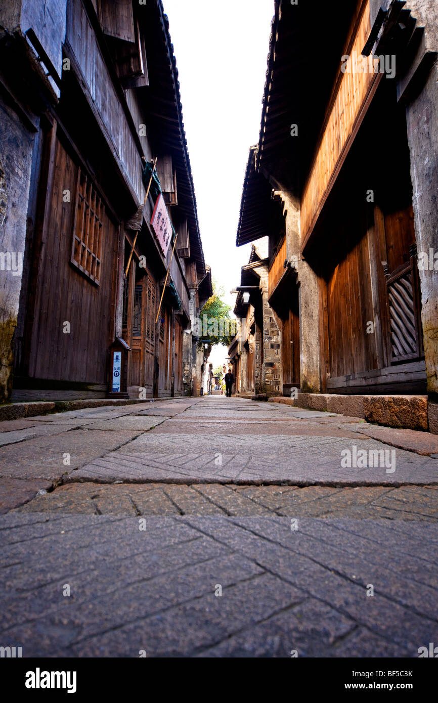 Traditional chinese two story house hi-res stock photography and images ...