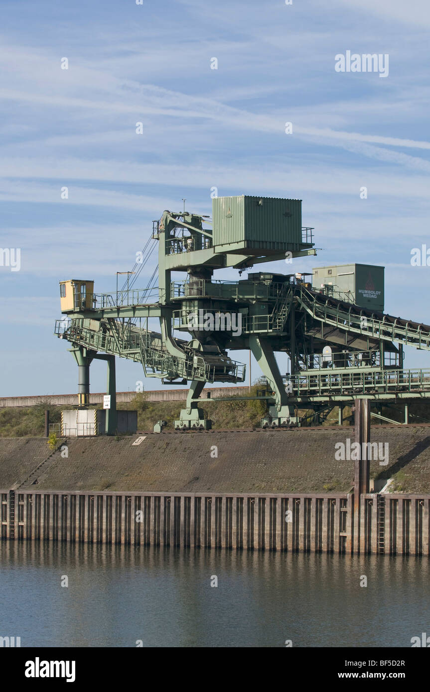 Coal conveyor belt hi-res stock photography and images - Alamy