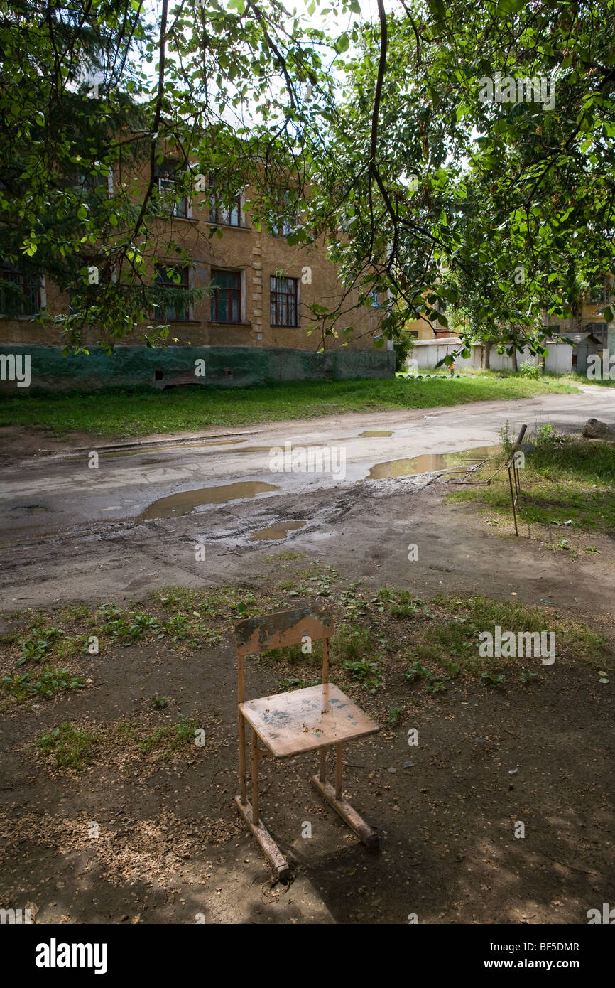 Muddy street hi-res stock photography and images - Alamy