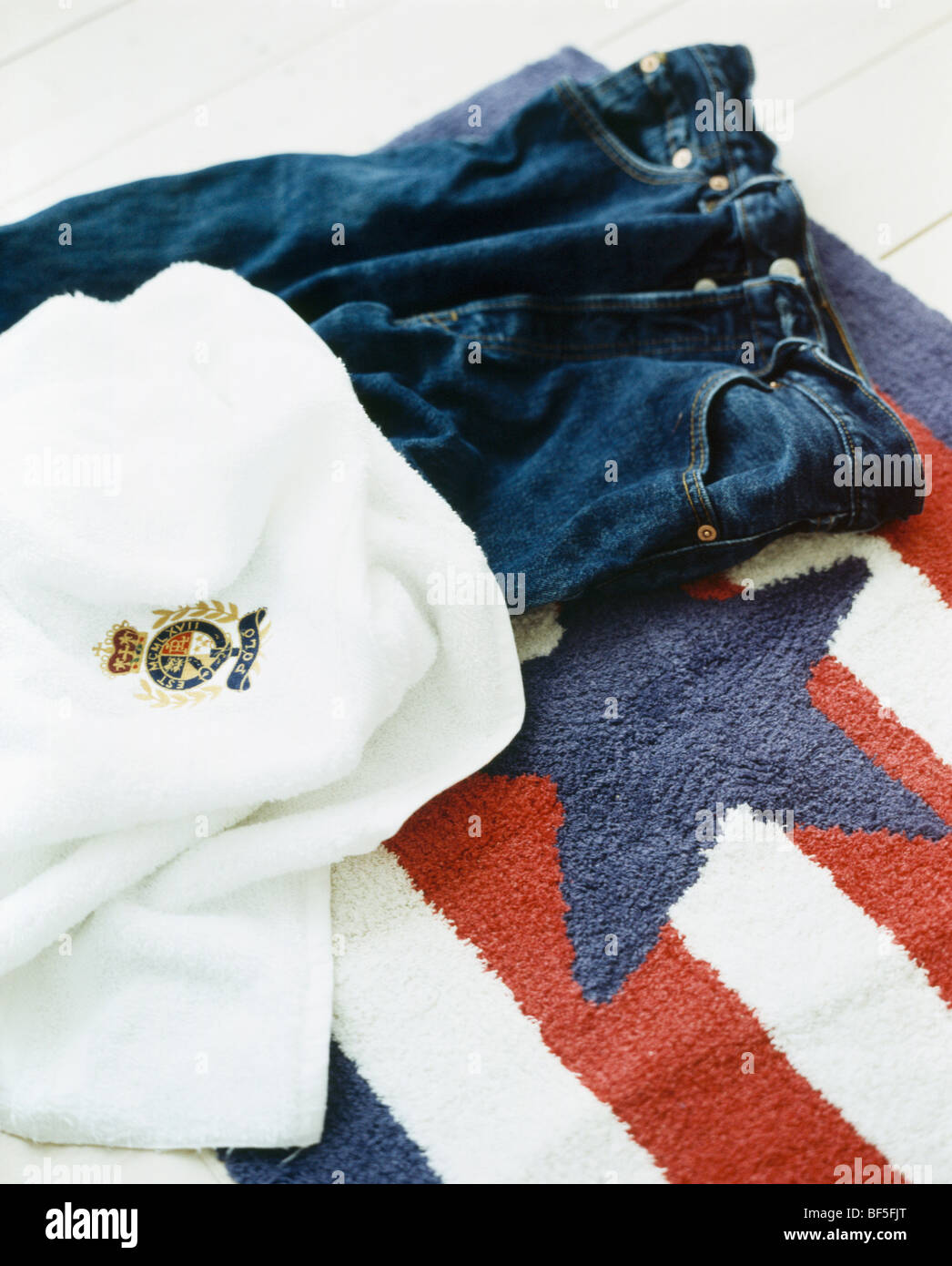 Blue and white stripes and clothes hi-res stock photography and images ...