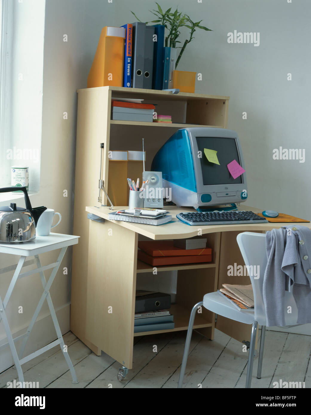 Drop down desks hi-res stock photography and images - Alamy