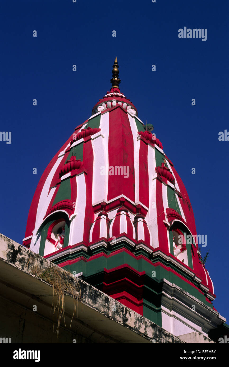 Old temple rishikesh india hi-res stock photography and images - Alamy