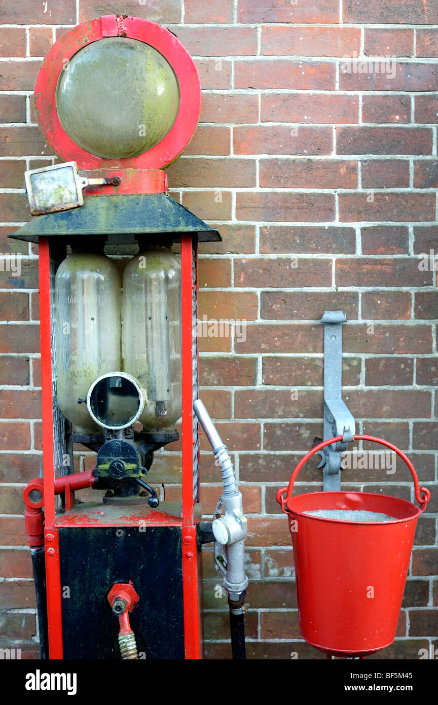 Antique fire pump hi-res stock photography and images - Alamy