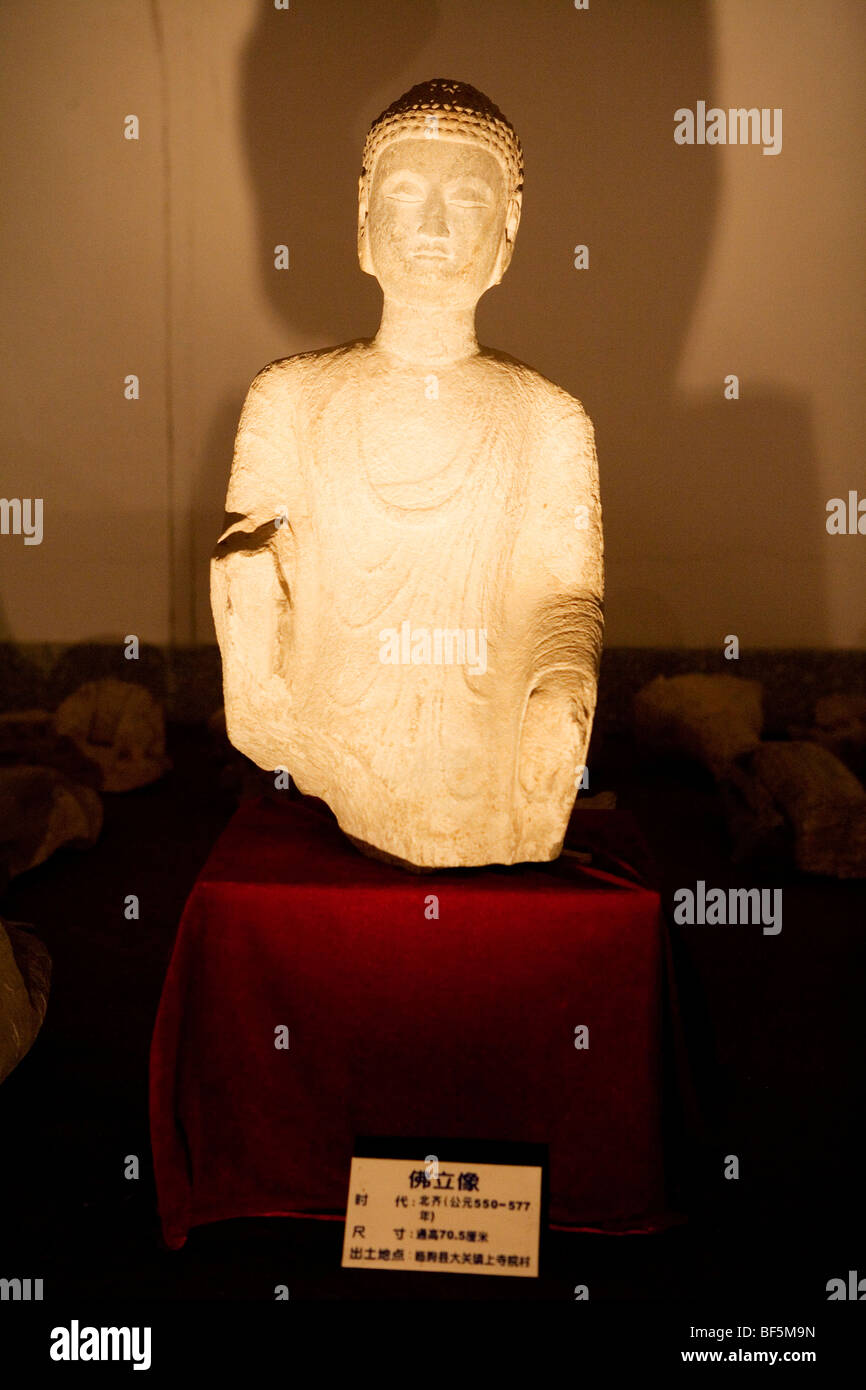 Buddha statue from North Qi Dynasty in Qingzhou Museum, Shandong ...