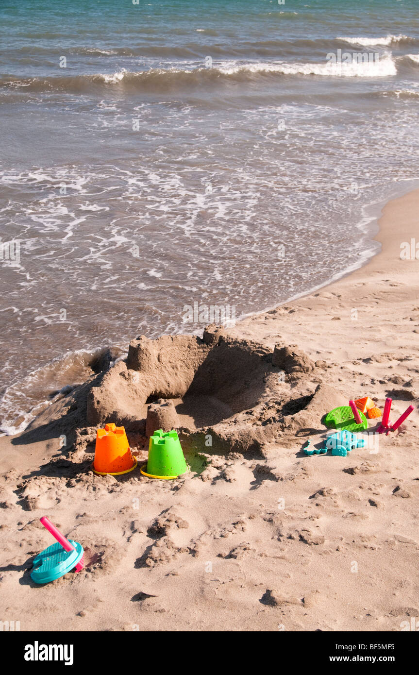 Washing sand off hi-res stock photography and images - Alamy