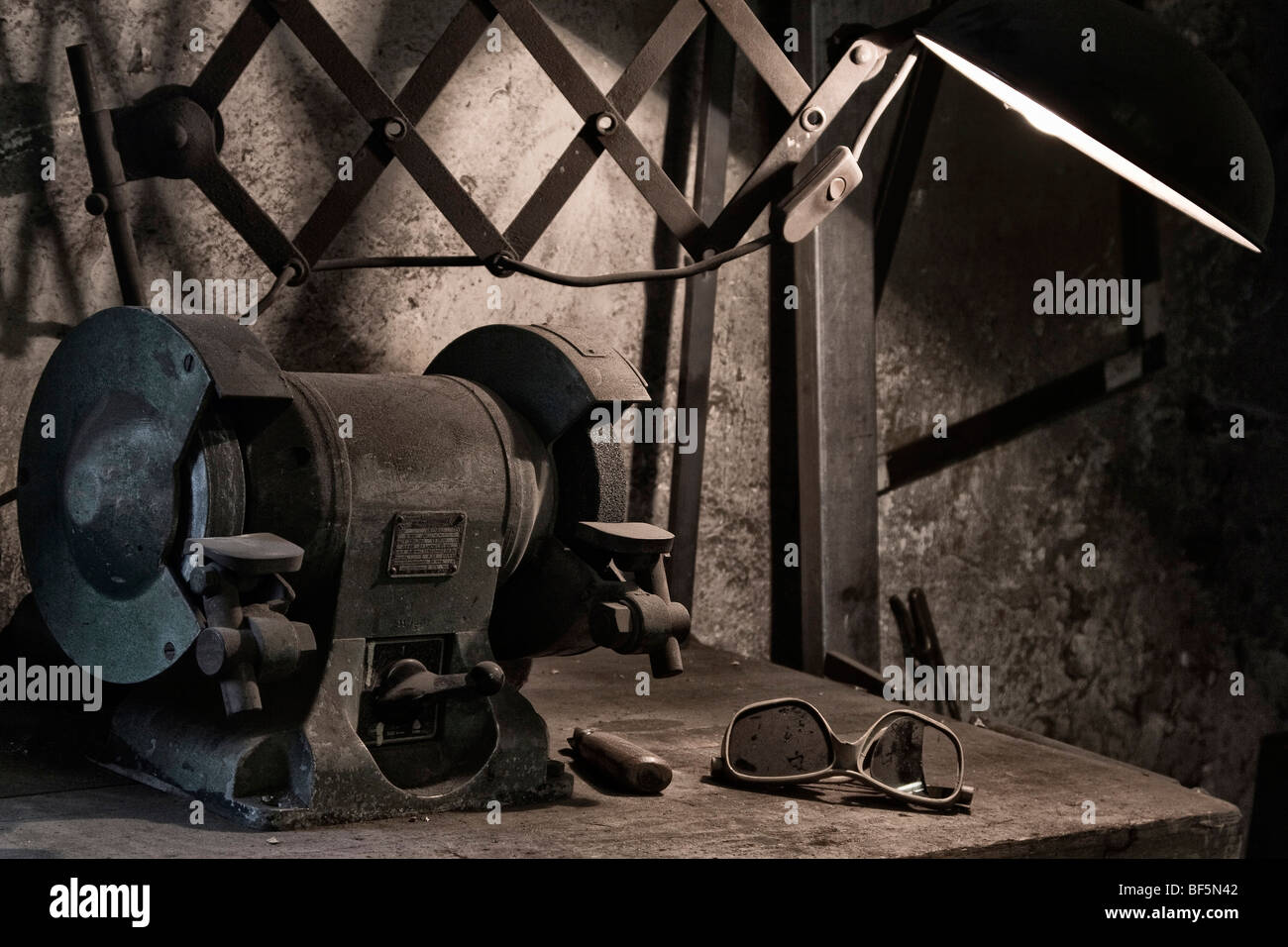 Workbench in a forge hi-res stock photography and images - Alamy