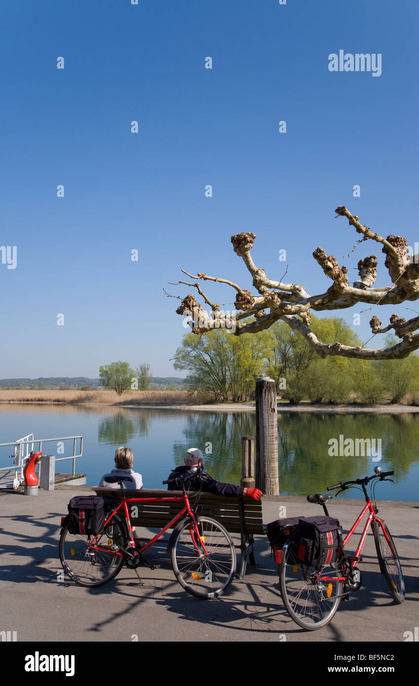 Bicyclists, View over Seerhein to Wollmatinger Ried, Gottlieben near ...