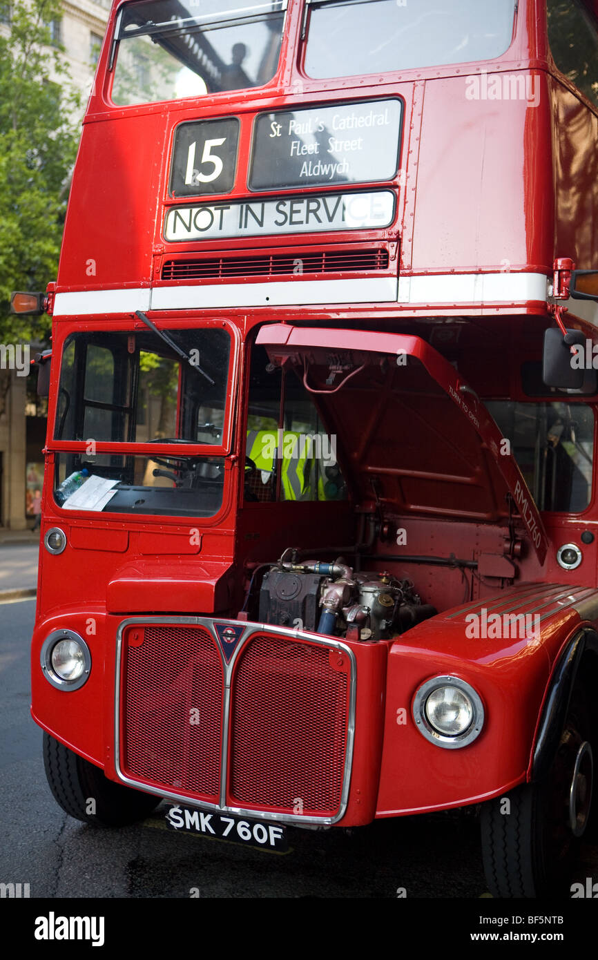Old broken down bus hi-res stock photography and images - Alamy
