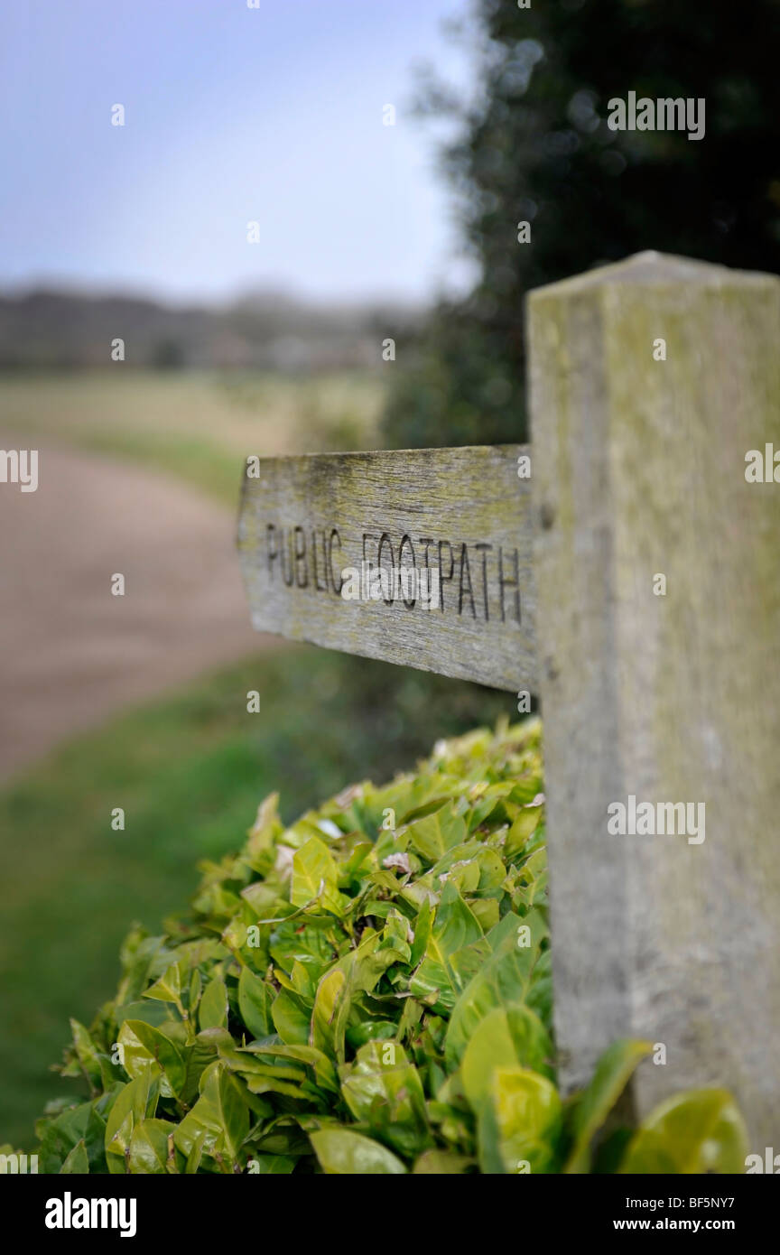 Sign post directing tourism hi-res stock photography and images - Alamy