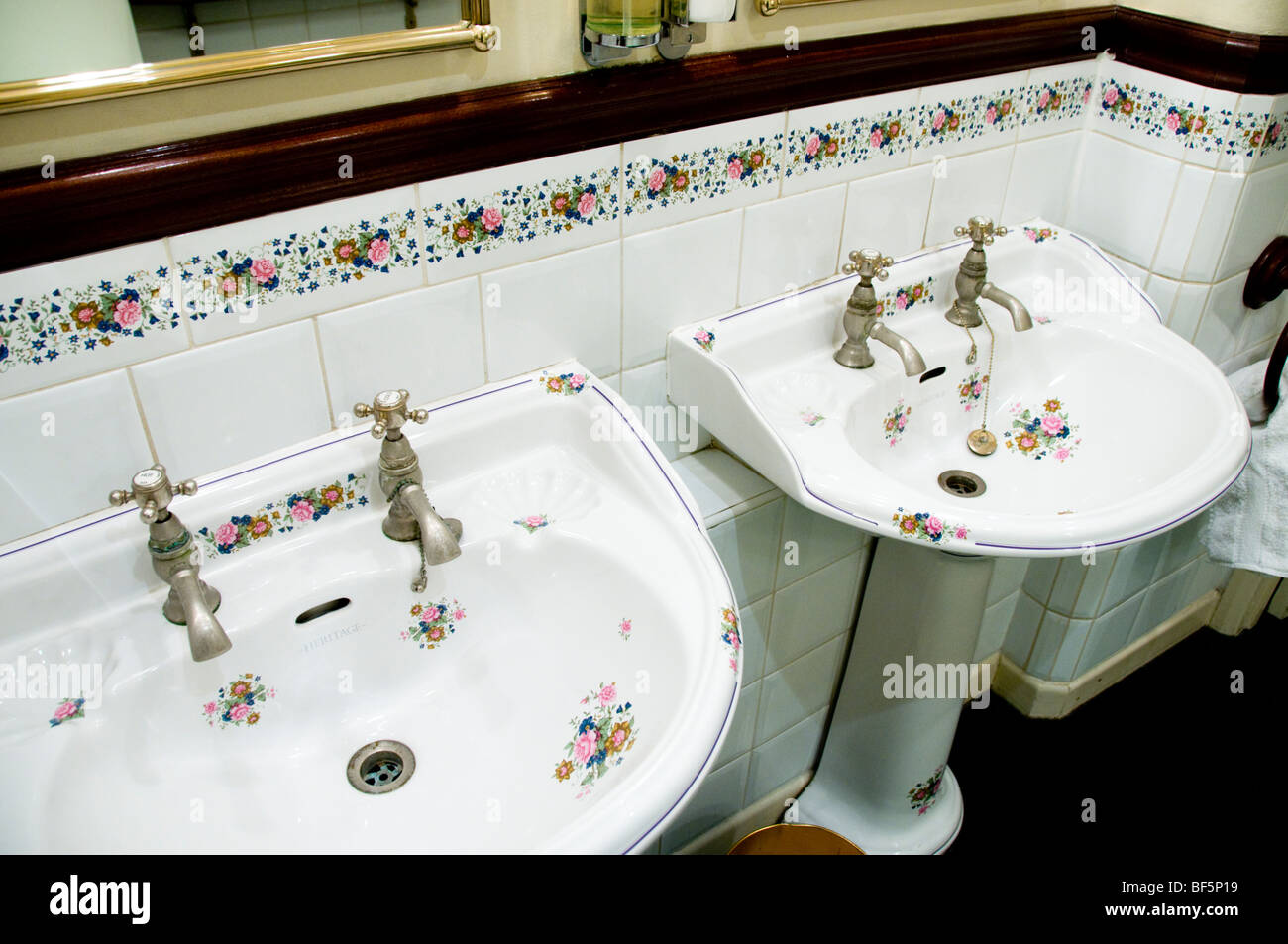 Old taps hi-res stock photography and images - Alamy