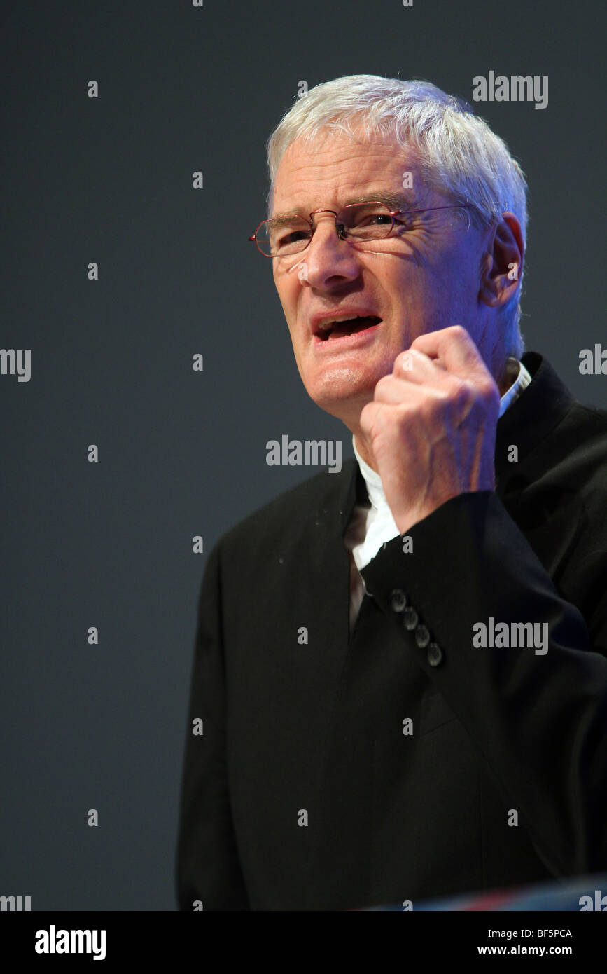 Dyson vacuum cleaner hi-res stock photography and images - Alamy