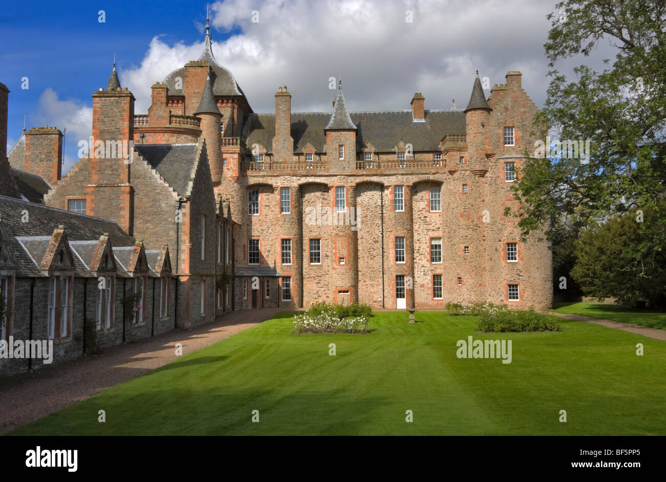 Thirlestane castle hi-res stock photography and images - Alamy