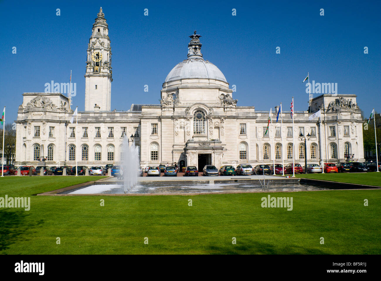 Cathays park hi-res stock photography and images - Alamy