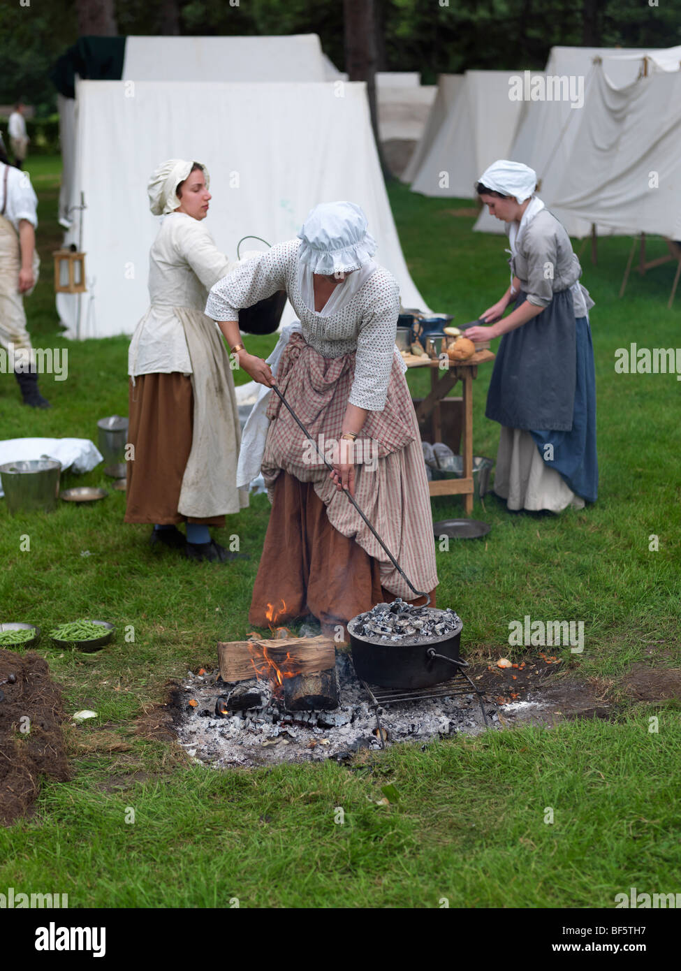 Canada, Ontario, Fort Erie, Old Fort Erie, War of 1812 reenactors in ...