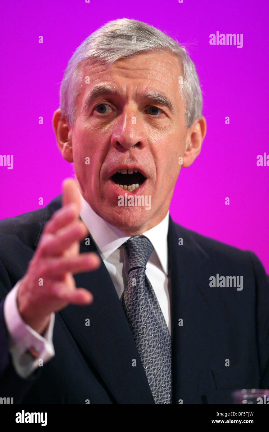 2009 justice secretary jack straw hi-res stock photography and images ...