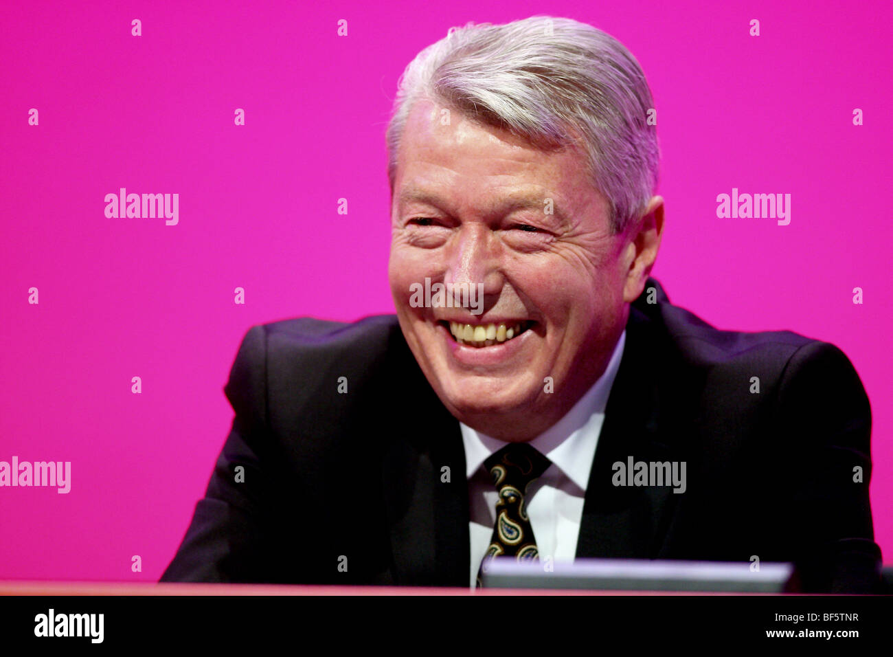 ALAN JOHNSON MP HOME SECRETARY 29 September 2009 THE BRIGHTON CENTRE ...