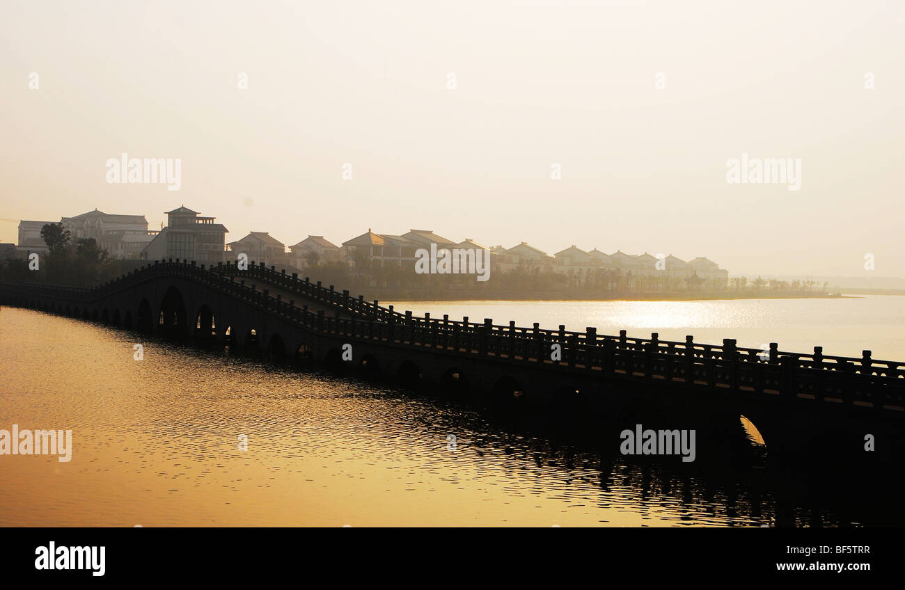 Chinese built bridge hi-res stock photography and images - Alamy