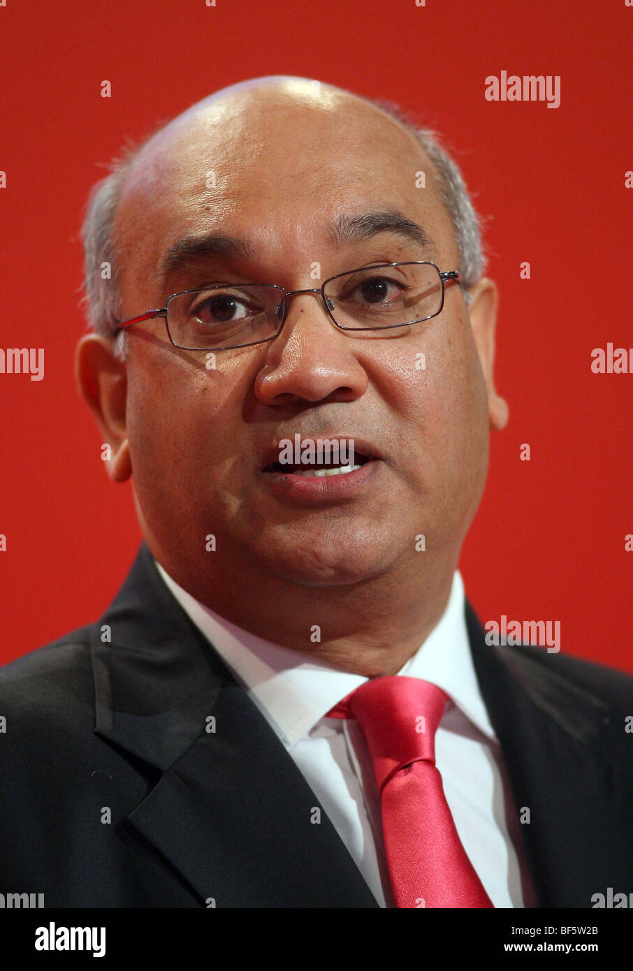 KEITH VAZ MP LABOUR PARTY 30 September 2009 THE BRIGHTON CENTRE ...