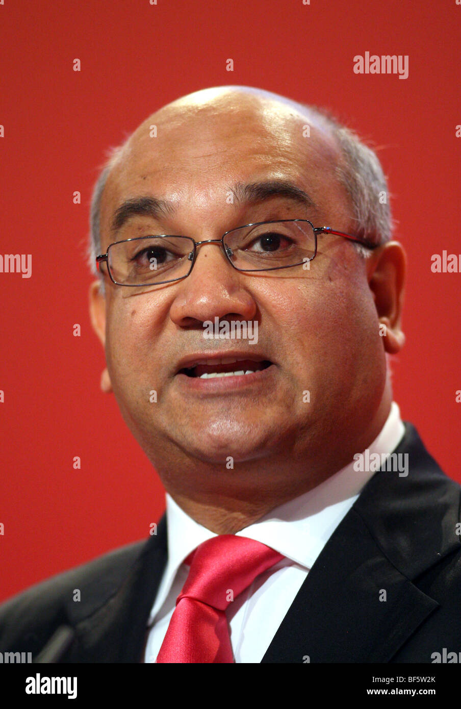 KEITH VAZ MP LABOUR PARTY 30 September 2009 THE BRIGHTON CENTRE ...