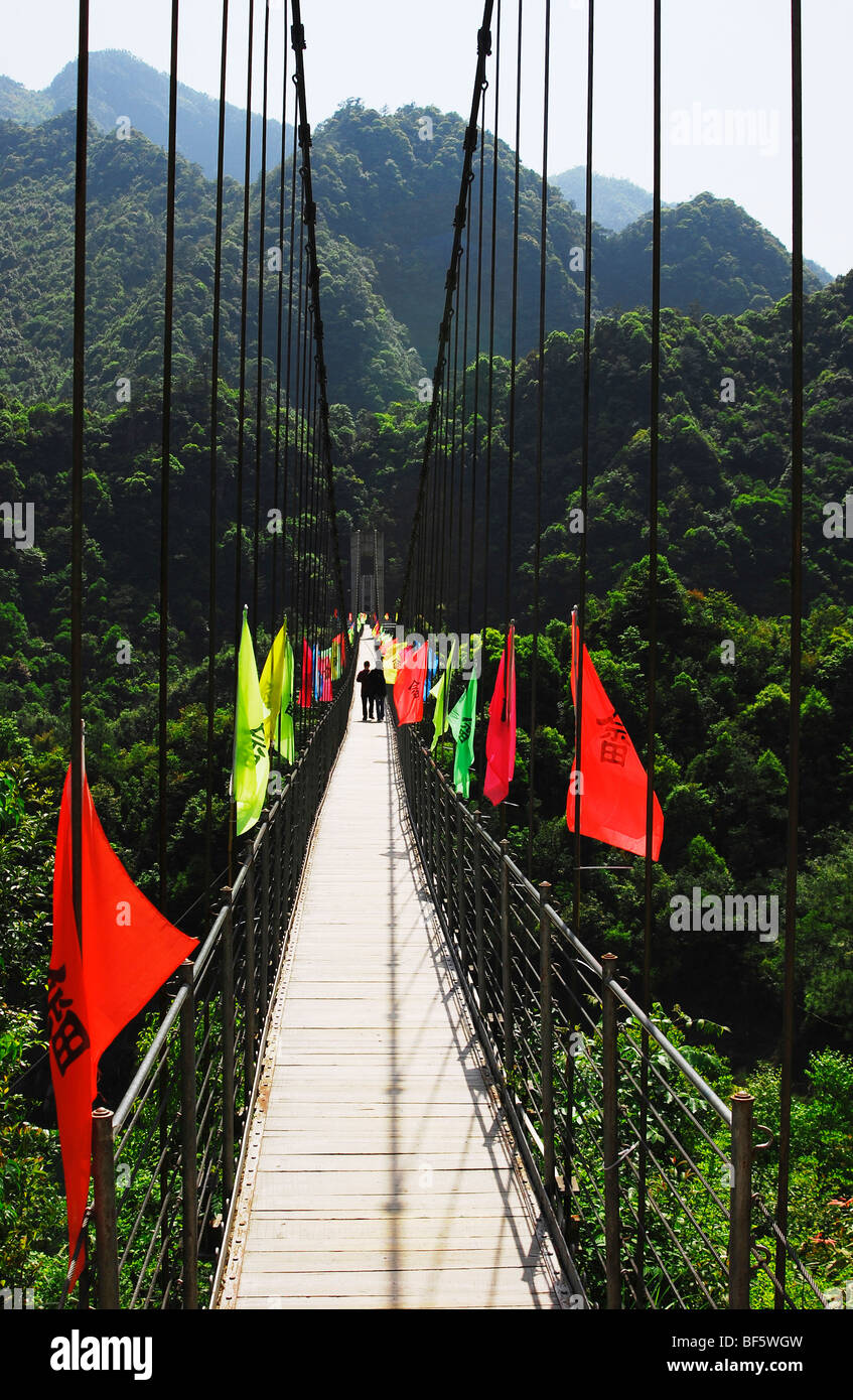 Good Luck Bridge among Longqi Mountain, Longqiyuan Scenic Area ...