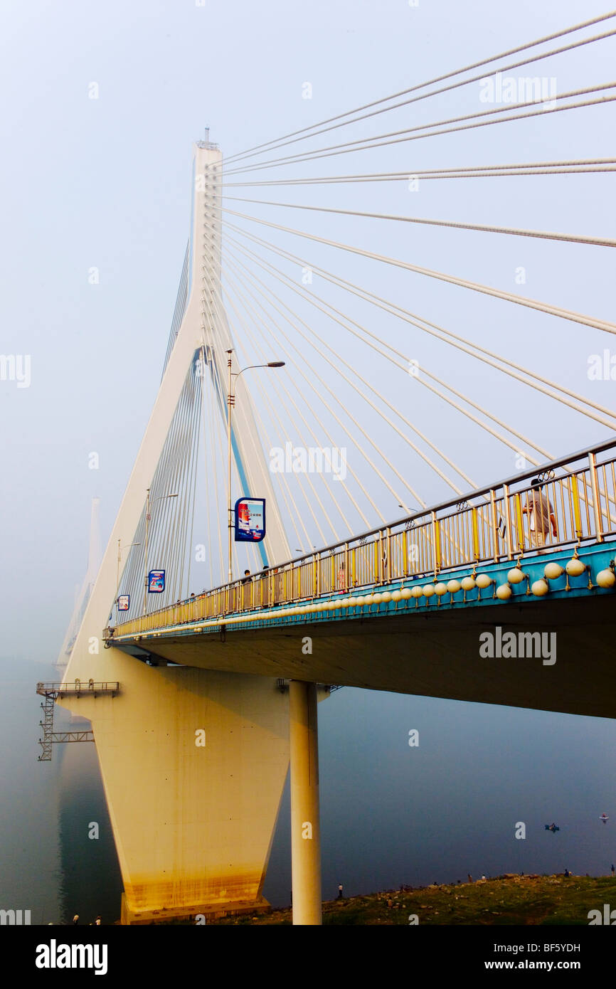 Yichang bridge china hi-res stock photography and images - Alamy