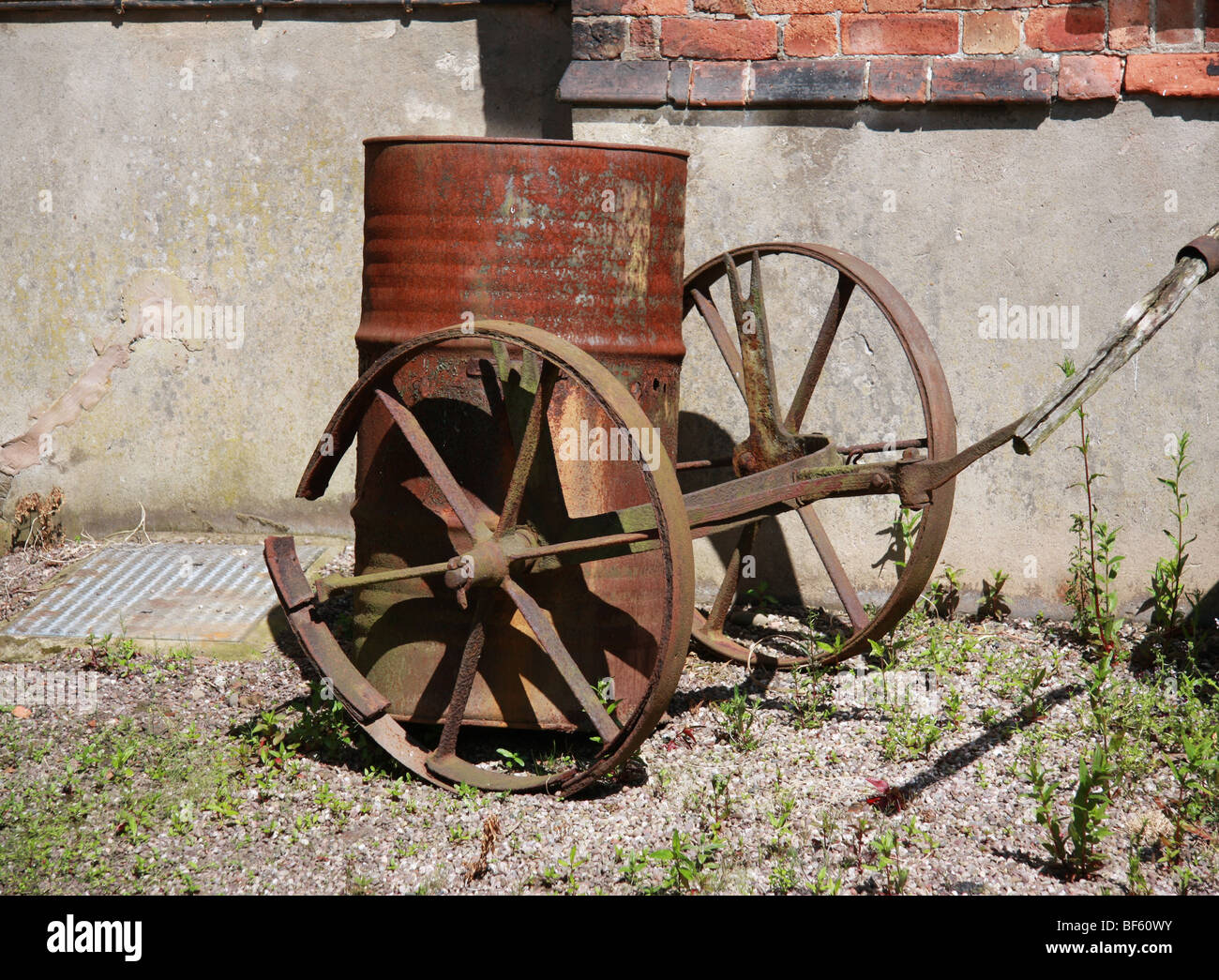 Old Water Cart Stock Photo - Alamy