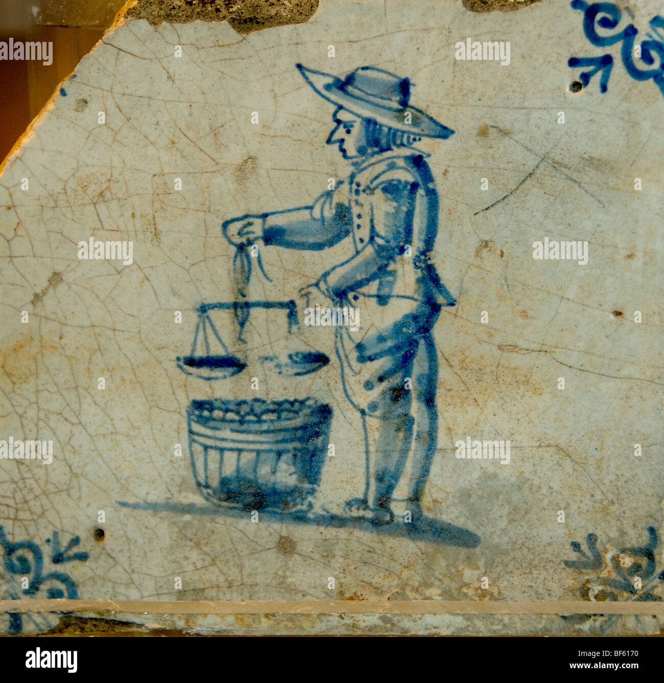 Blue delft tile soldier hi-res stock photography and images - Alamy