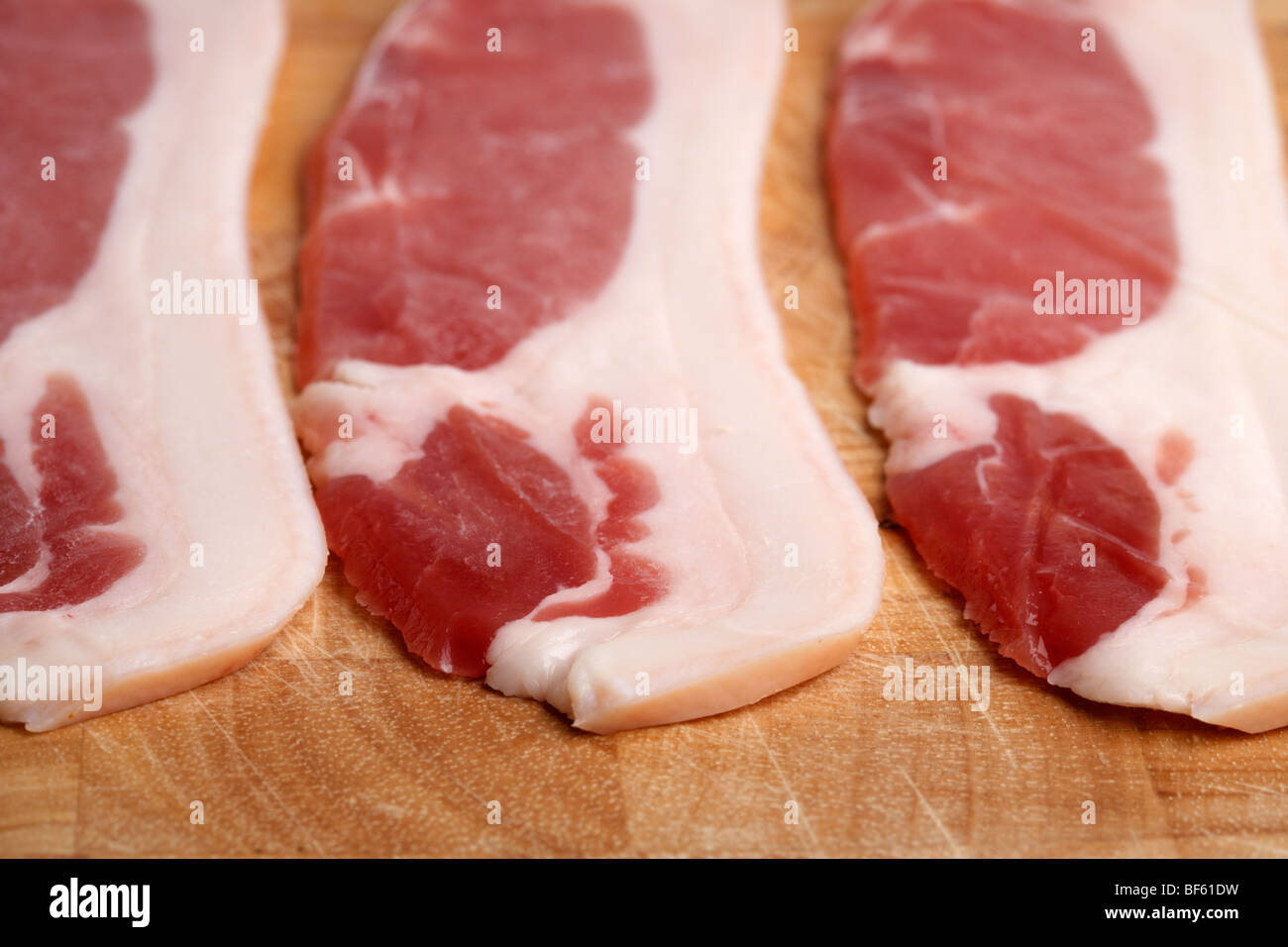 Butchers wooden block no meat hi-res stock photography and images - Alamy