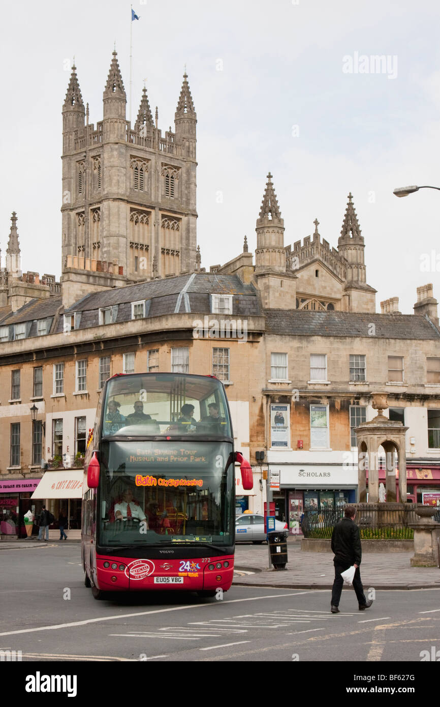 Abbey and tour bus in bath hi-res stock photography and images - Alamy