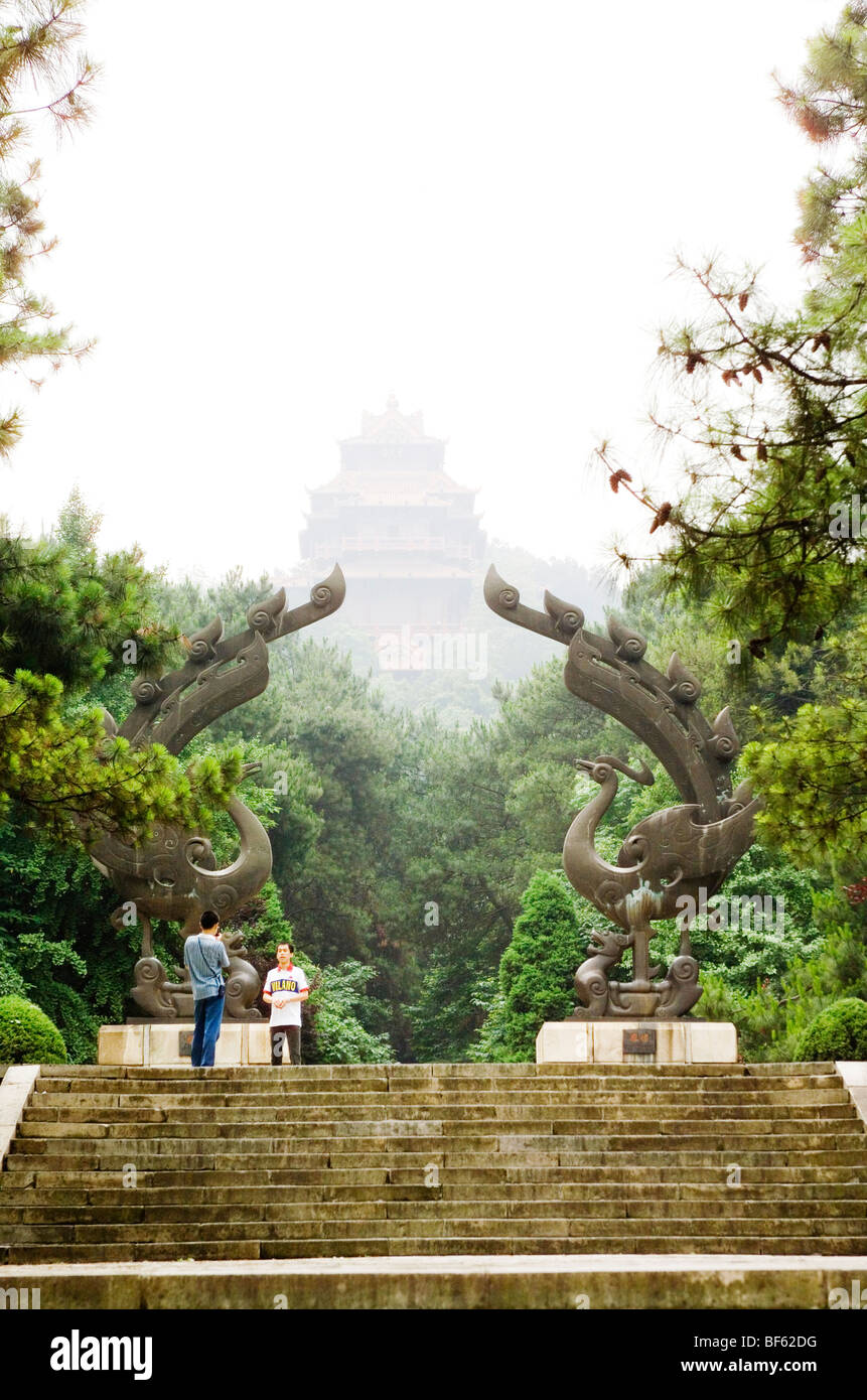 Bronze phoenix statue in phoenix hi-res stock photography and images ...