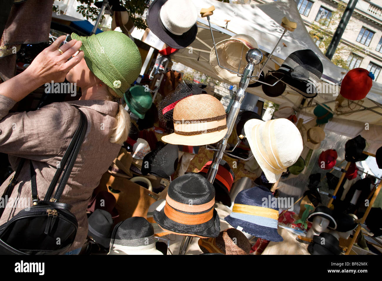 Flea Market, Buerkliplatz, Hats, Zurich, Switzerland Stock Photo - Alamy