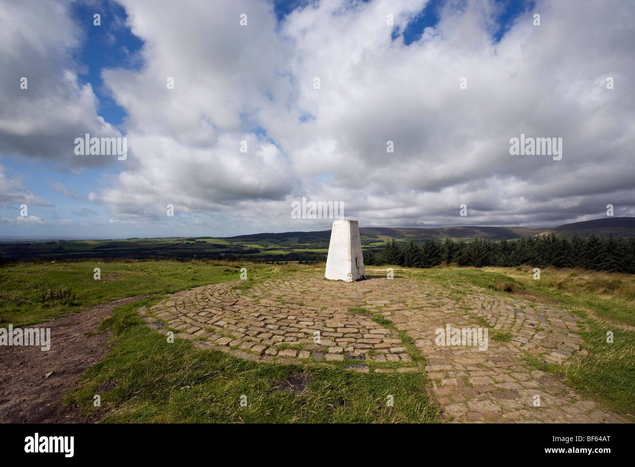 Beacon fell hi-res stock photography and images - Alamy