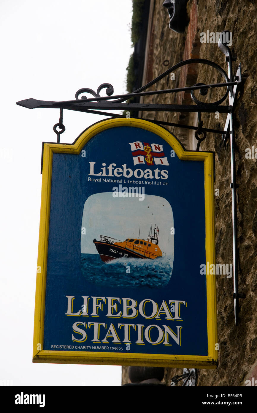 Lifeboat station sign hi-res stock photography and images - Alamy