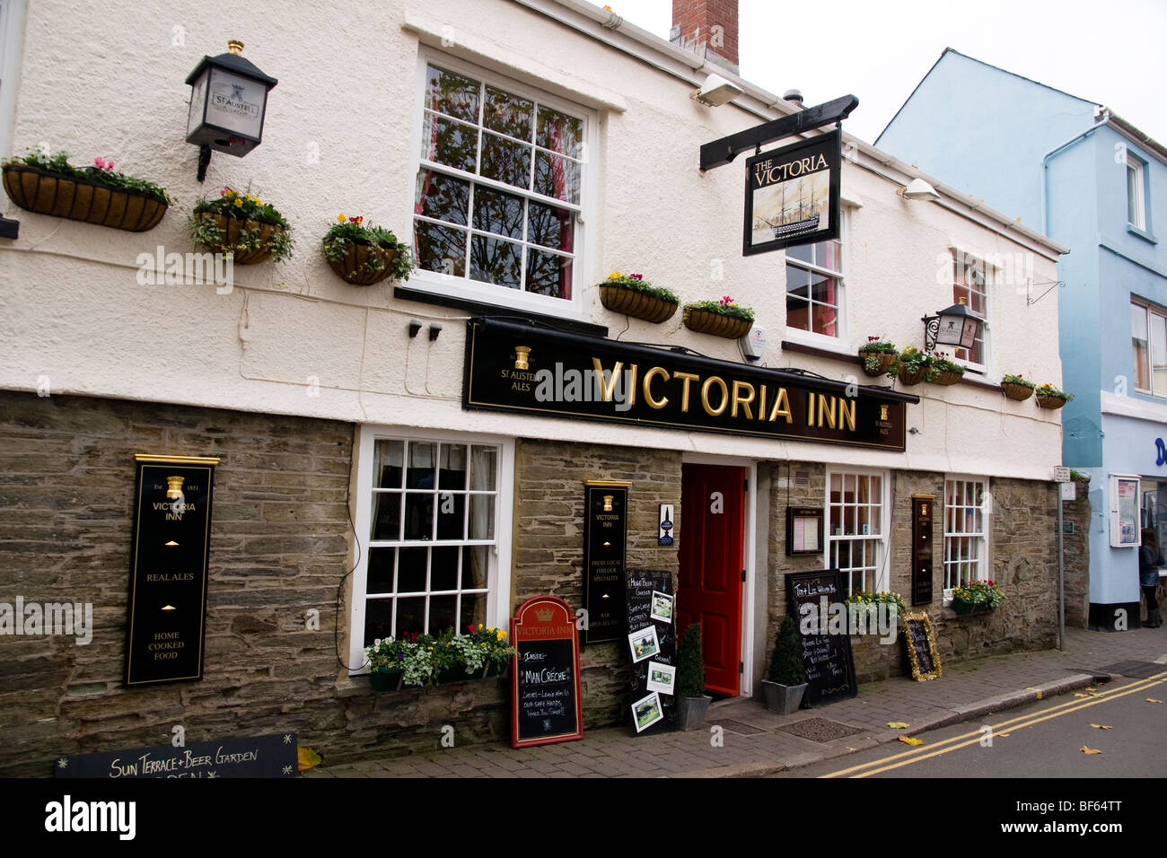Victoria inn salcombe hi-res stock photography and images - Alamy