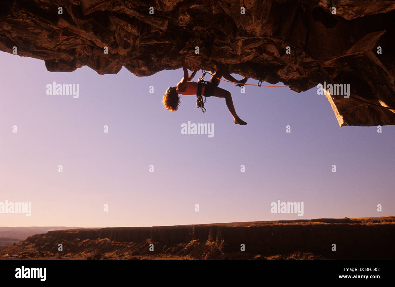 Suspended rock climbing hi-res stock photography and images - Alamy